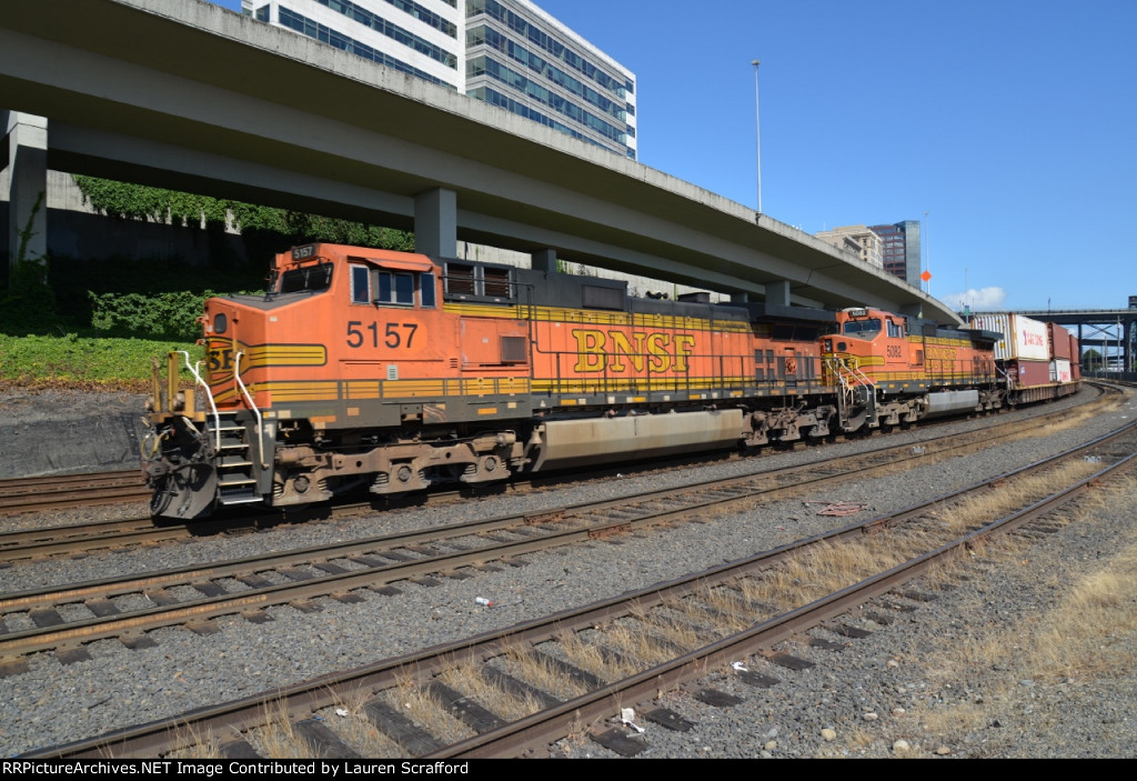 BNSF 5157 N/B